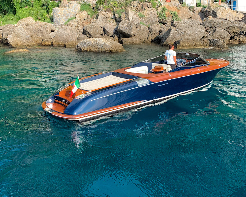 Riva_Aquariva_Charter4.jpeg