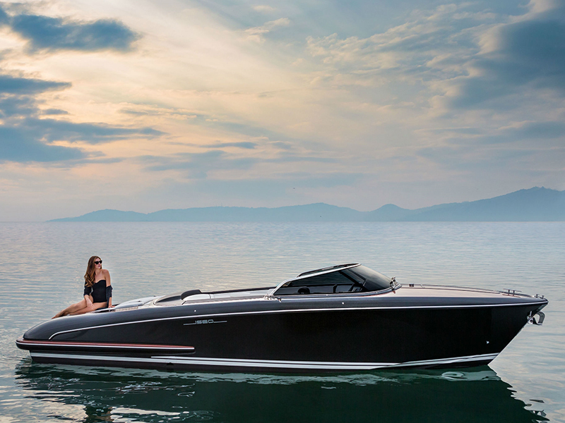 Riva_Iseo_Cruising-04.jpg